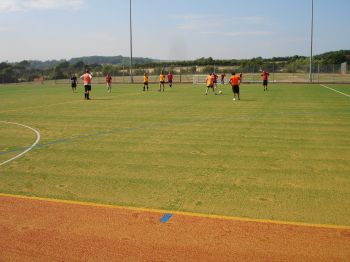 Friendly rivalry at scorching sports contest : Broadcast: News items ...